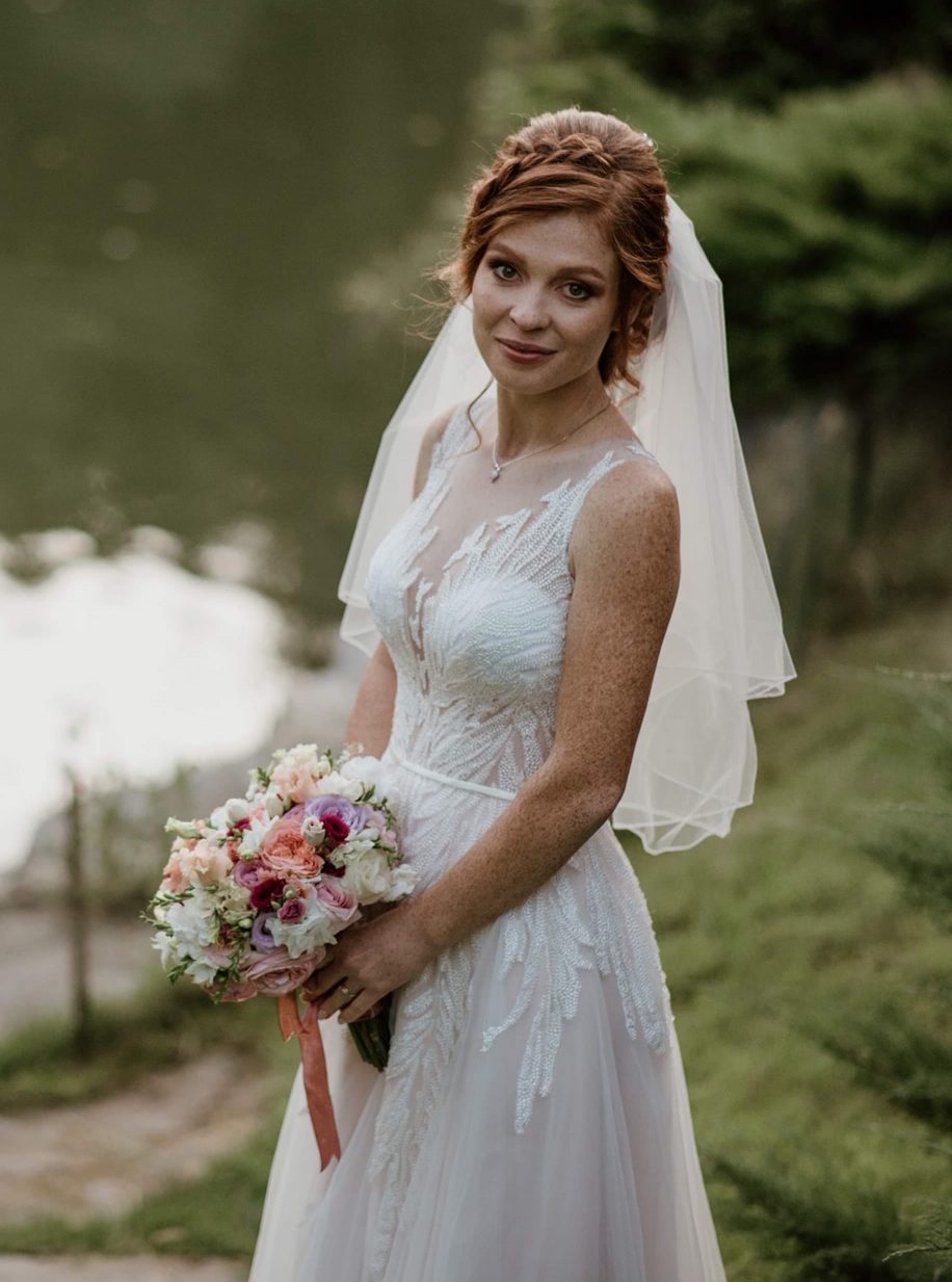 Iulia N. - LaNovia - Rochii de mireasa